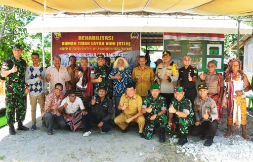 Danrem 161 Wirasaksi Tinjau RTLH Program Praja Raksaka Peduli Rakyat - LINTAS NTT